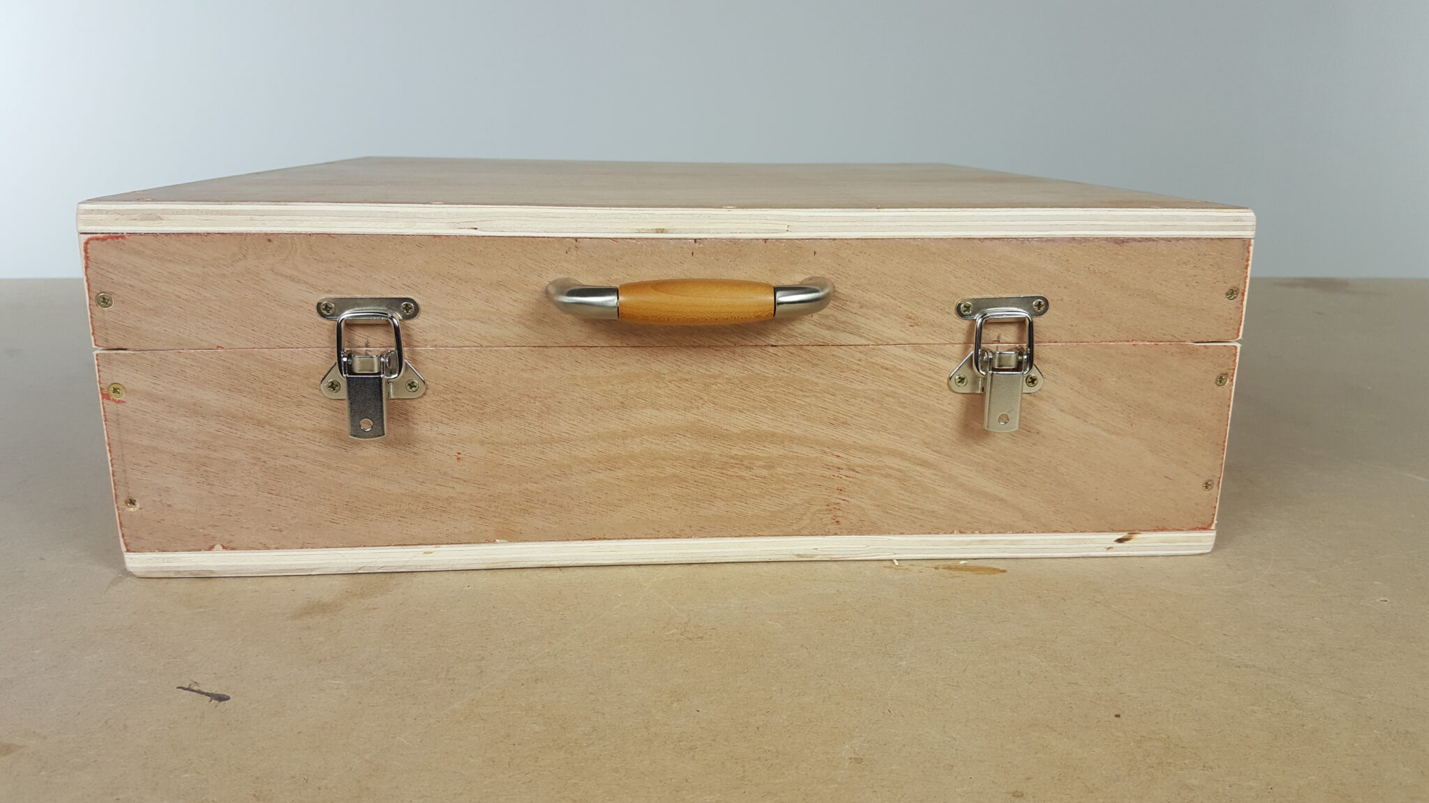 Comment fabriquer une boîte à vis - EP31 - Visser Malin